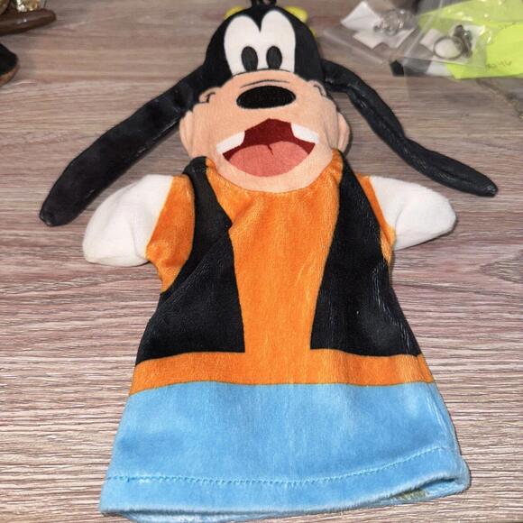 Disney | Toys | Disney Baby Goofy Hand Puppet Melissa And Doug 2 M17 ...
